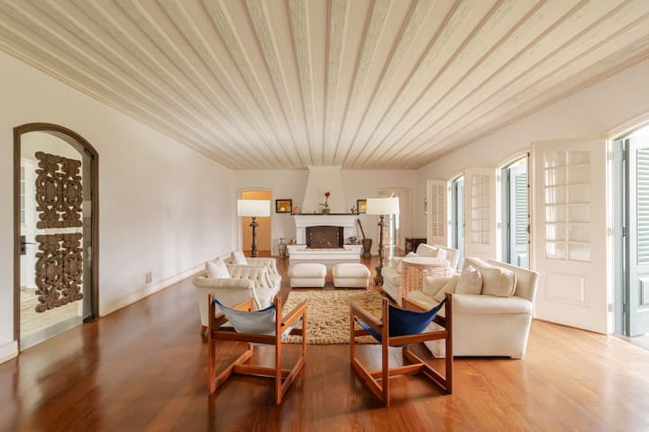 Casa Alto Padrão Com Churrasqueira E Piscina - Atibaia