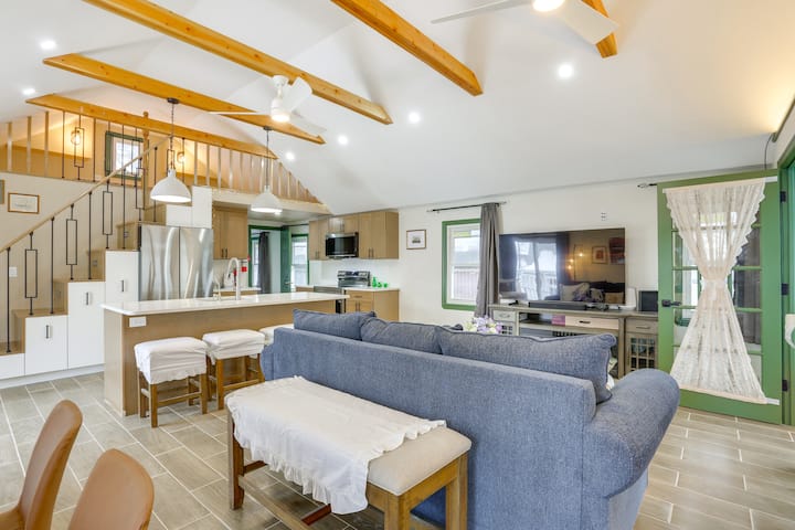 Lakeside Charm! Updated Home Near Mtn Creek Resort - Greenwood Lake, NY