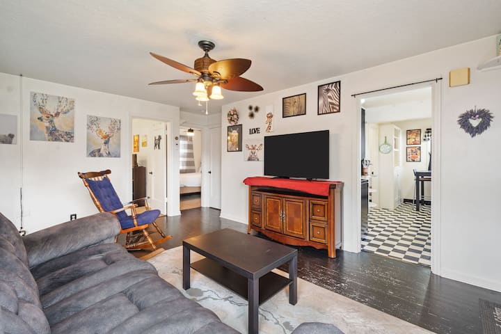 Serendipity Cottage Just Blocks From Clark College - Vancouver, WA