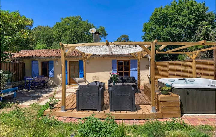 Jolie Maison Avec Jacuzzi - Vendays-Montalivet