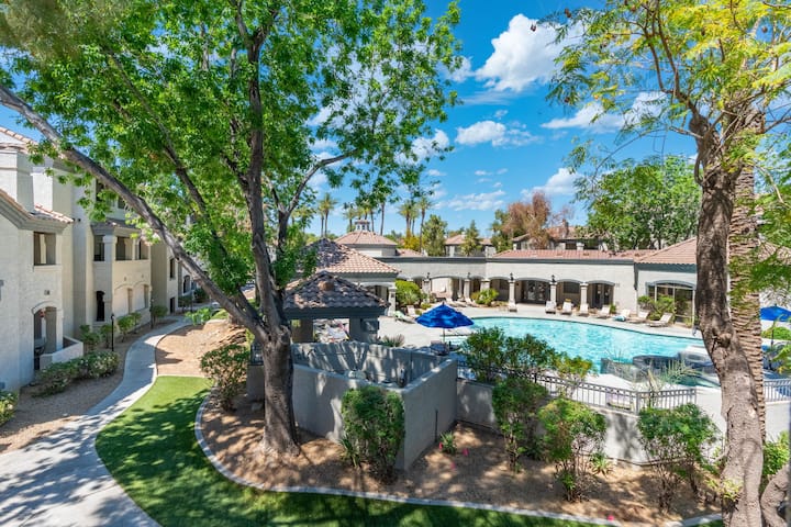 Spacious 2br 2ba Condo Getaway For 6 - Scottsdale, AZ