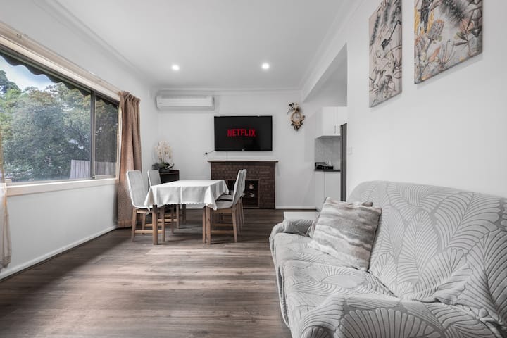3br2ba House In Glen Waverley Parking Wifi - Notting Hill