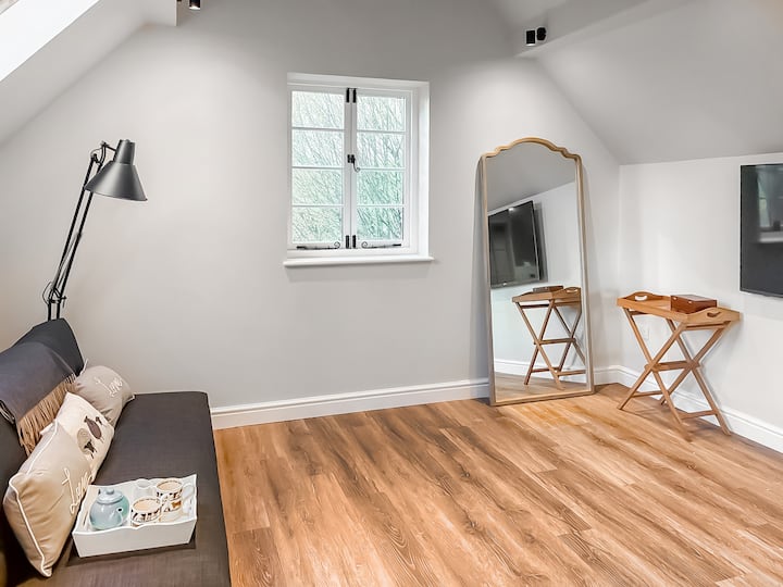 Housmans Cartshed - Bromsgrove