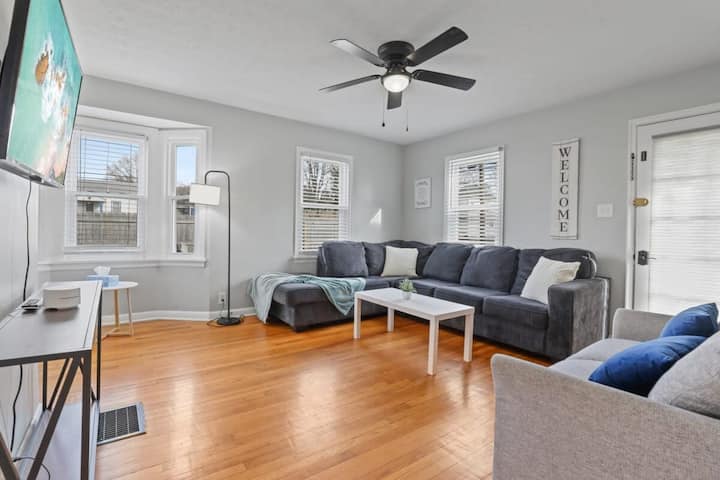 Housepitality - Newark Friends And Family House - Newark, OH