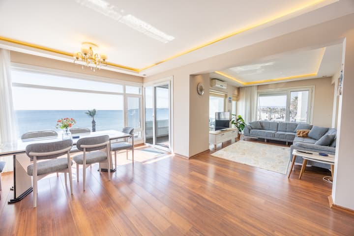 Seaside 3-bedroom Duplex With Jacuzzi - Büyükçekmece