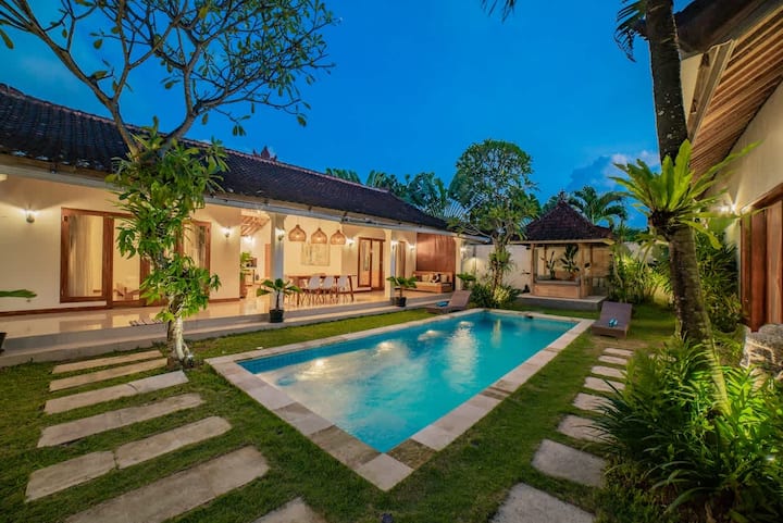 New Listing Promotion - 4br Villa Big Pool&garden - Australia