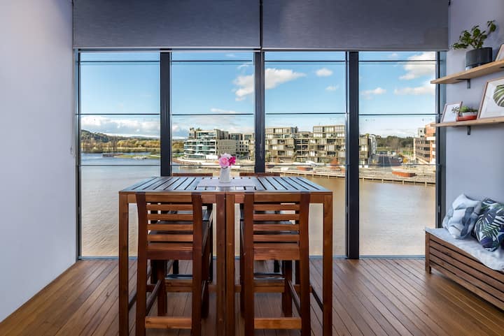 Stunning 1-bed With Kingston Harbour Water Views - Canberra