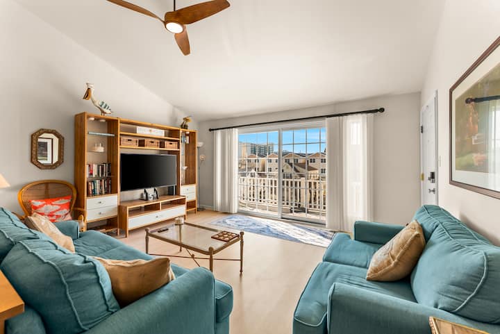 Ocean View Condo Just One Block To The Beach - Cape May, NJ