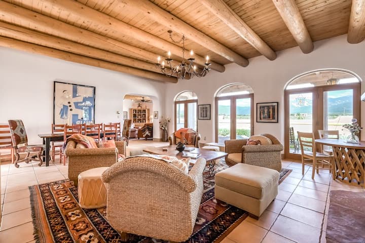 Mountain House | Hot Tub + Fireplace | Dog Allowed - Taos, NM