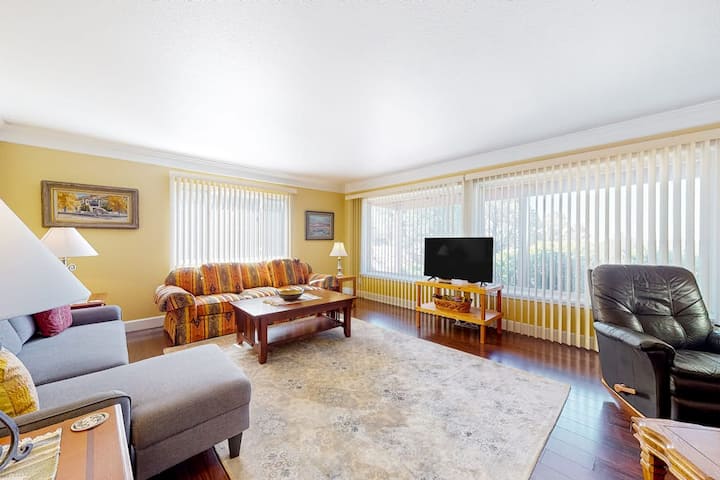 Rosario House - Mountain Views, 30 Night Stays - Santa Fe, NM