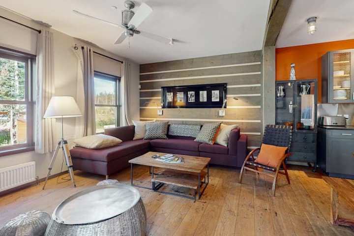 Stunning Home W/ Views To Kachina Peak, Private W/ - Taos Ski Valley, NM