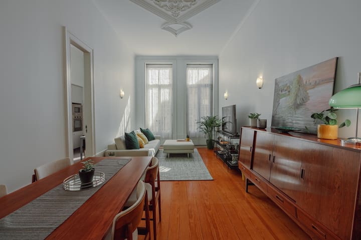 Spacious 2br No Elevator In Porto Historic Center - Matosinhos