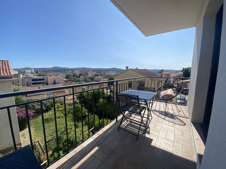 Studio Rénové Avec Terrasse – Centre & Plage à Pie - Le Lavandou