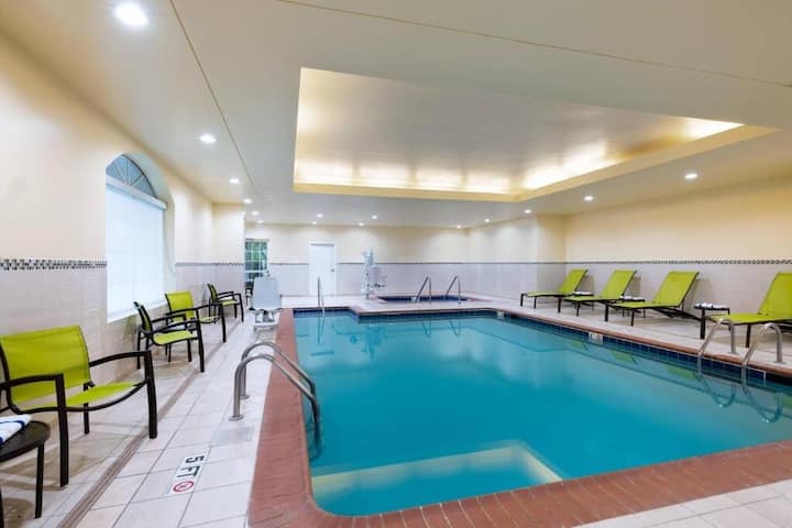 Springhill Suites | King Suite | W&m Visits - Williamsburg, VA