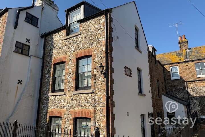 Albert's Villa Modern 2 Bedroom Cottage Near Beach - Broadstairs