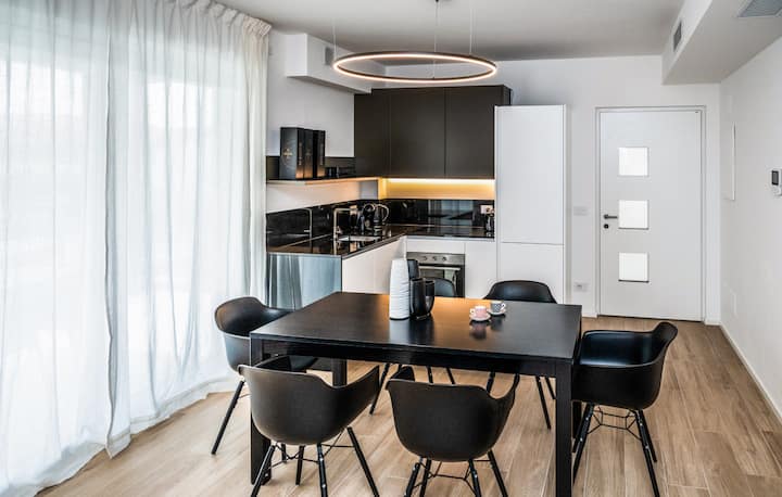 Art&fashion- Ariom Apartments - Desenzano del Garda