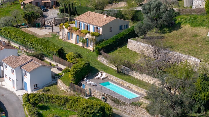 La Cabanette – Villa Avec Piscine Et Vue Mer - Carros