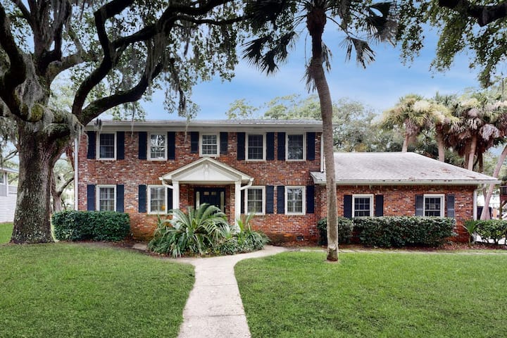 Gorgeous Dog-friendly Home With Central Ac, Gas Gr - Edisto Beach, SC