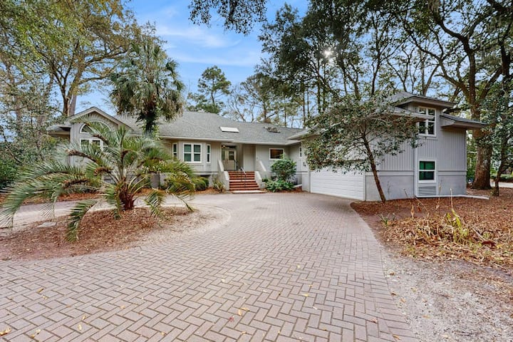 Beautiful Half-acre Estate With Private Hot Tub An - Hilton Head Island, SC