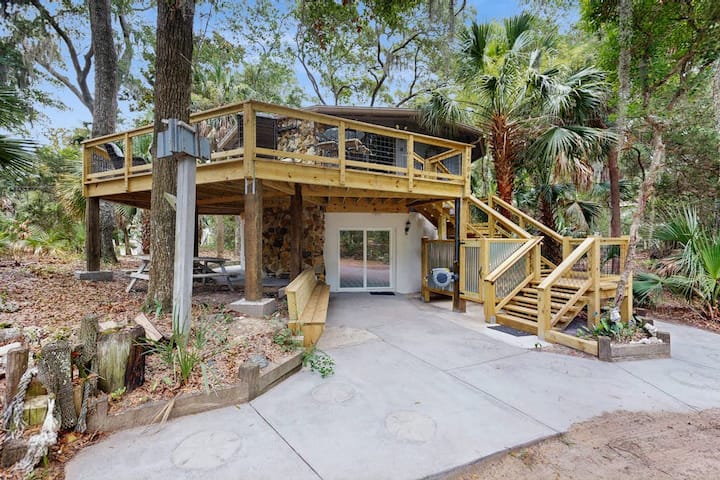 Edisto Beach Getaway With Wifi, Streaming Services - Edisto Beach, SC