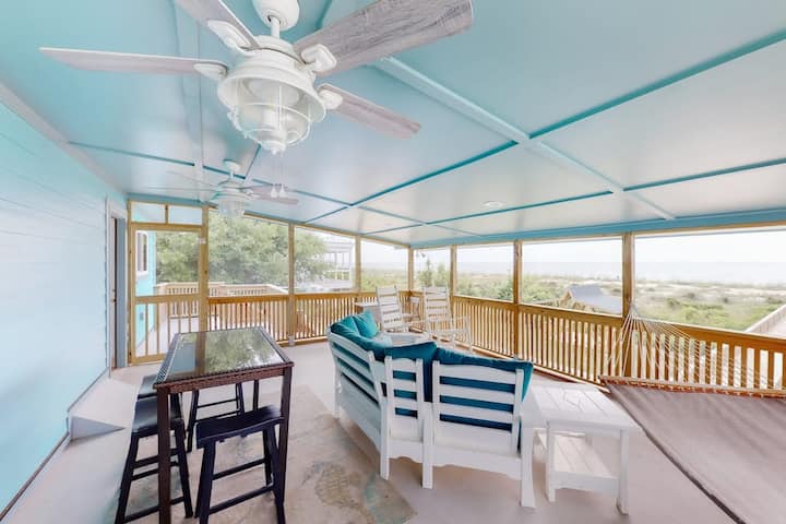 Two-story Beach Home Near The Ocean With Free Wifi - Edisto Beach, SC