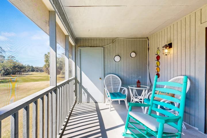 2nd-floor Condo Retreat With Screened Porch And Go - Edisto Beach, SC