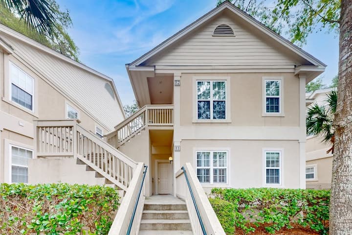 1st Floor Villa With Pool, Tennis, Central Ac, & W - Hilton Head Island, SC