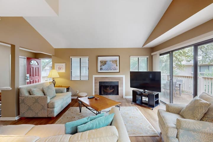 Conveniently Located Condo W/shared Pool/tennis Co - Palmetto Dunes, SC