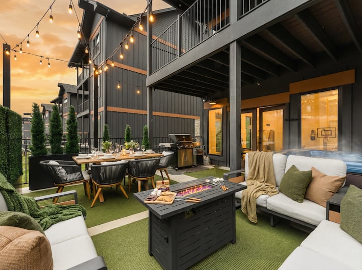 20 Guest 5 Bed | Resort Waterpark | Indoor Pool - Sevierville, TN