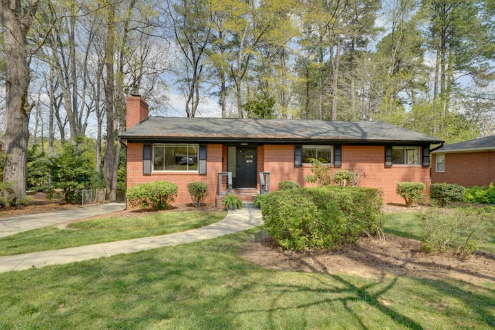 Deck & Patio! Walkable Downtown Cary Home - Cary, NC