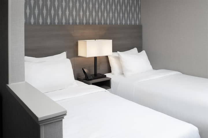 Twin Stay Steps To Symphony Hall & Copley Square - Boston, MA