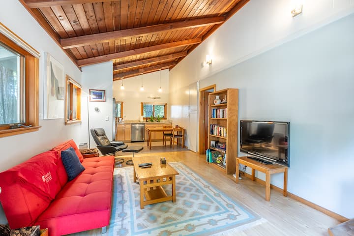 Green Tree Cottage, A 1-bed Cabin In The Redwoods - 門多西諾