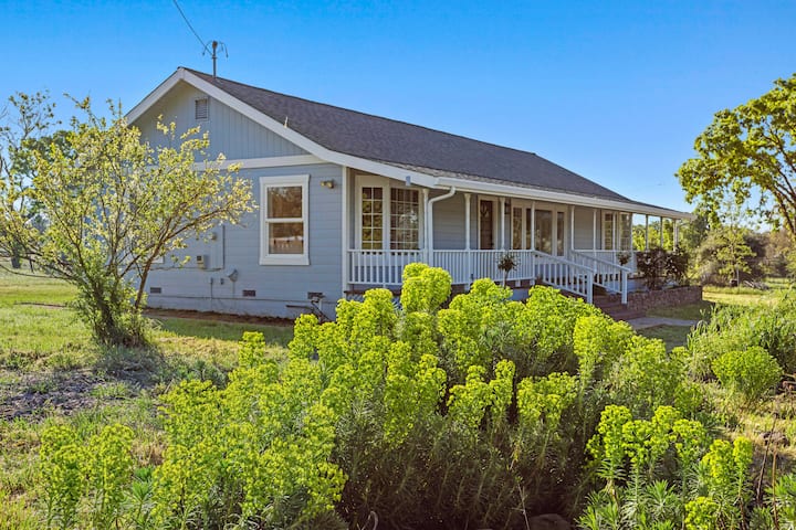 Spacious 3br Retreat | 2 Acres + Views - Sonoma, CA