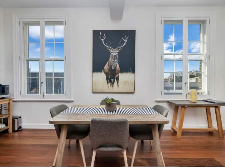 Vibrant Darlinghurst Inner City Oasis - Surry Hills