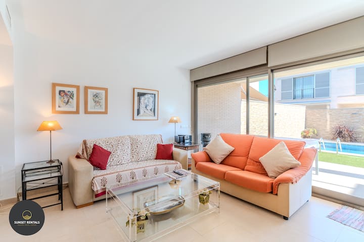 Piscina Privada + Jardin + Parking Privado (Mas D - Reus