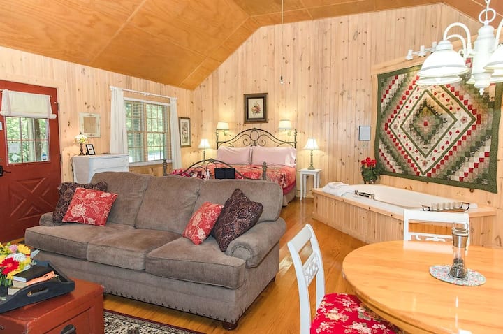 Twinleaf Cottage - Lexington, VA