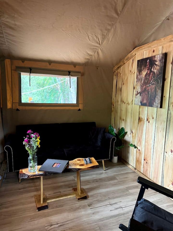 Creekfront Safari Tent, Virginia - Hillsville, VA