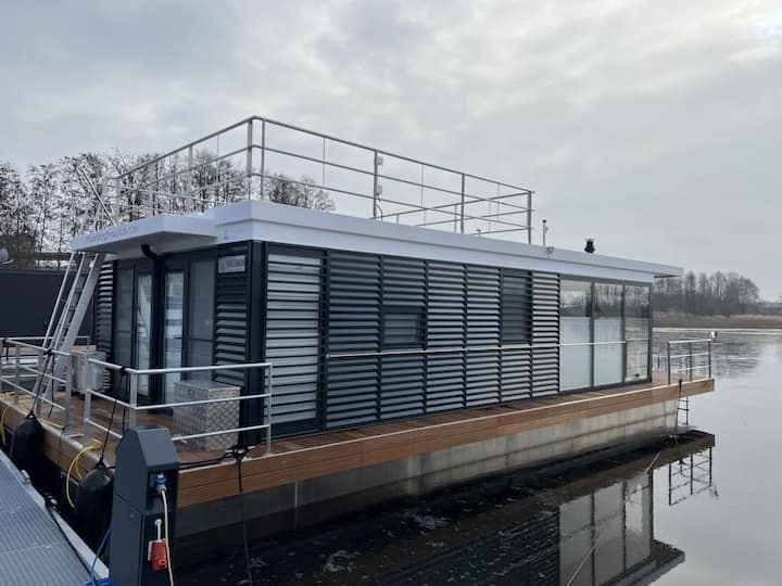 Floatinghouse Bakerman - Templin