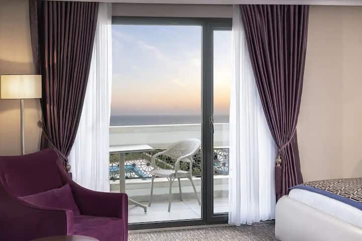 Twin Sea | Ramada Silivri | Sea Of Marmara Views - Silivri