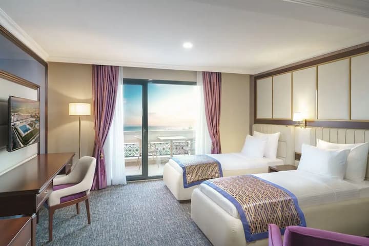 Ramada Silivri | Twin Sea | Hammam & Beach - Silivri