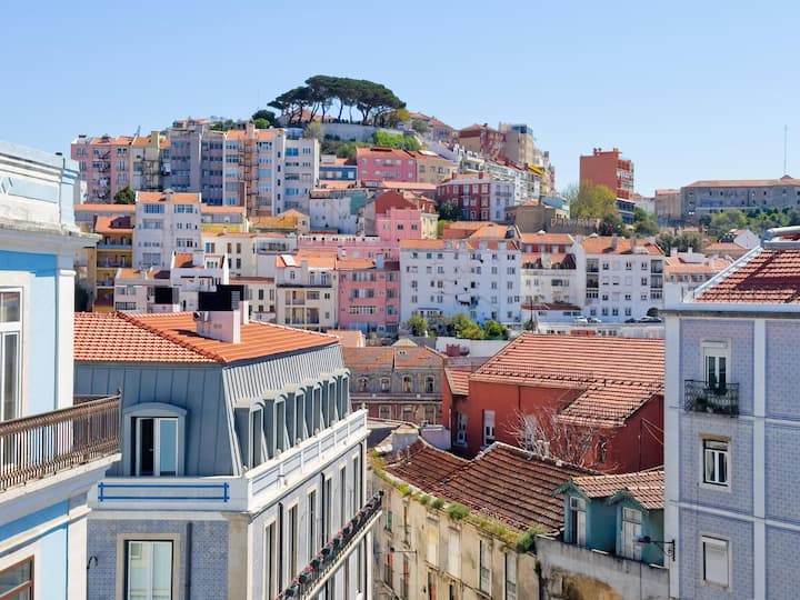 Vita Portucale | Lisbon Downtown 3br With Balcony - Alfama