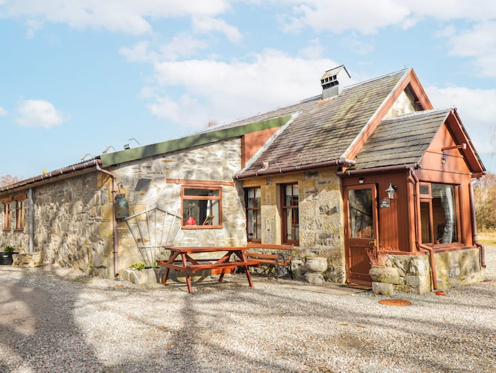 Islay Cottage - Newtonmore