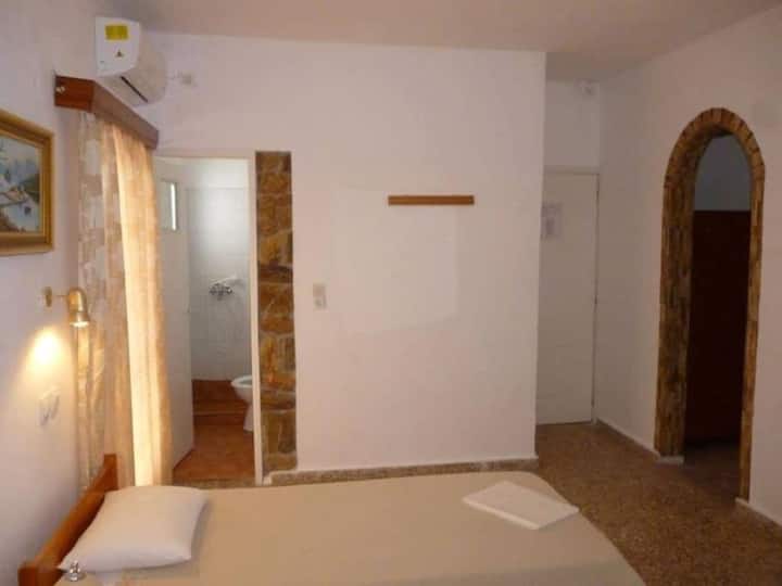 Vasilis Ios Place Room 1 - Ios