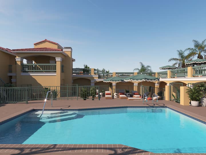 Boutique Stay • Pool + Hot Tub + Rooftop Terrace - Laguna Beach, CA
