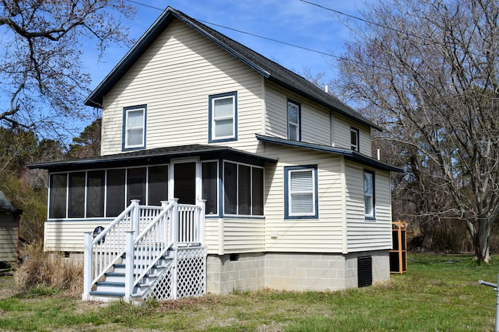 Hilda Jane's-historic Home, Close To Launch & Park - Chincoteague, VA