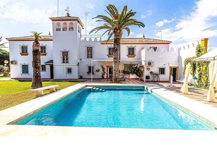 Hacienda El Corchuelo En Marchena - Paradas