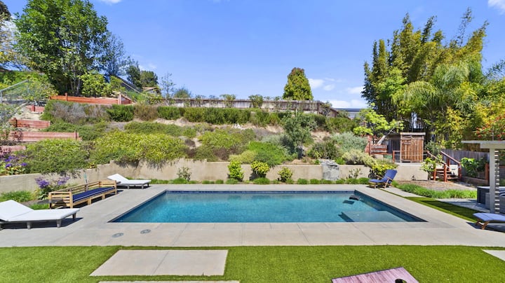 The Floatie Fortress - San Diego