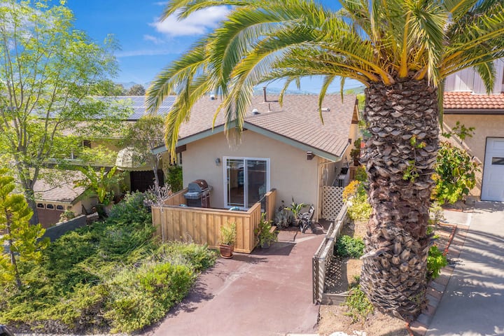 Cozy Slo Nook Retreat Near Hiking & Downtown - San Luis Obispo, CA