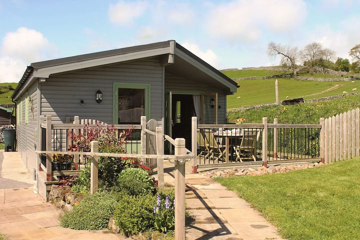 Daisybank Cabin With Hot Tub In The Peak District - Derbyshire