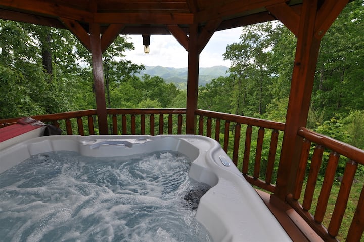 Cherokee Ridge Retreat - Cherokee, NC